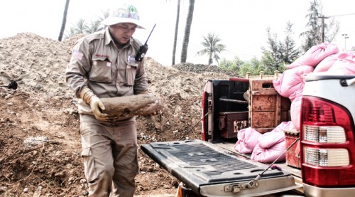 White Phosphorous Naval Shell Safely Removed From Cua Tung Beach – RENEW